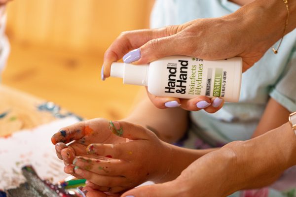 Cicero & Bernay to represent Hand & Hand - Campaign Middle East