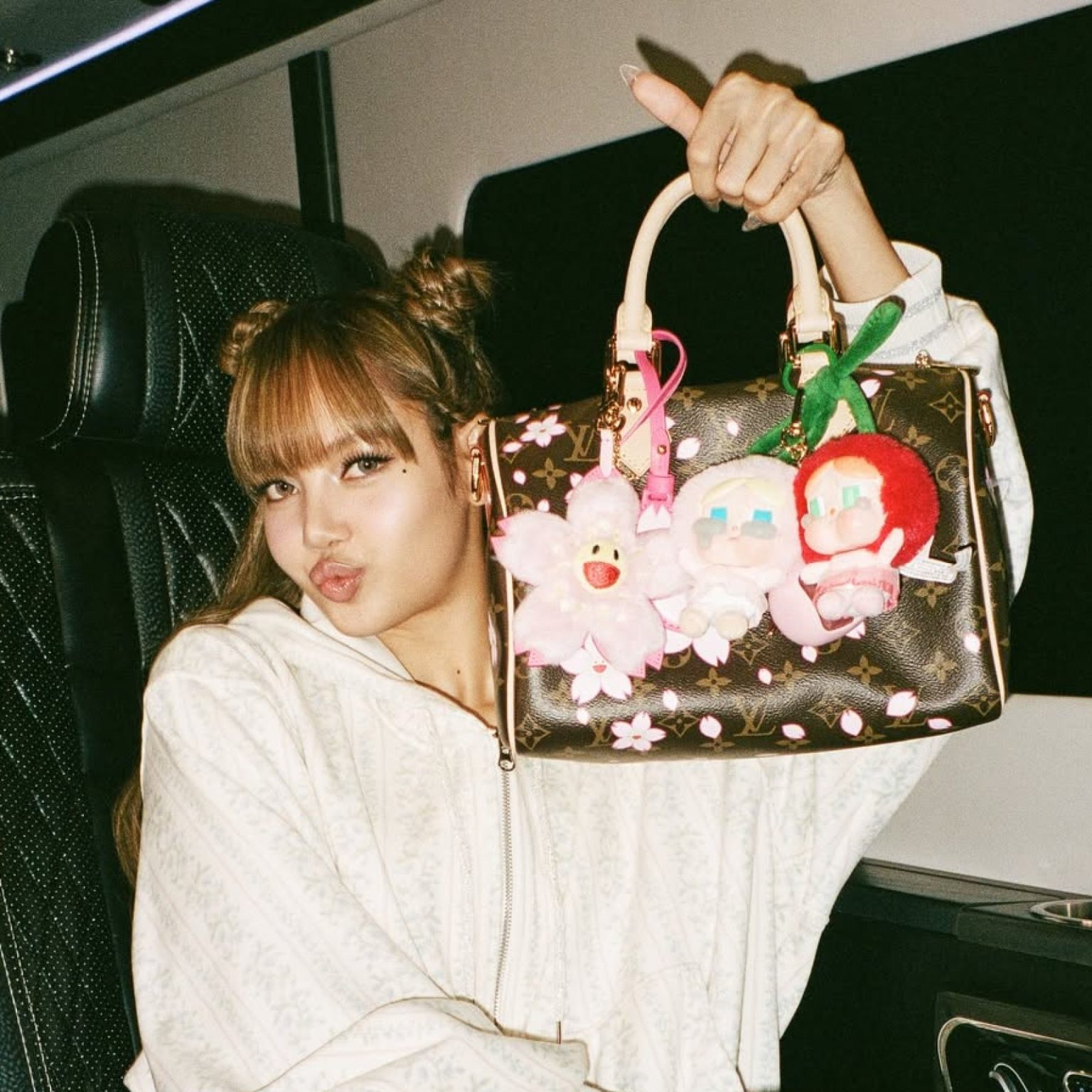 Labubu_blacpink-lisa-flaunting-her-labubu-plushies - Campaign Middle East